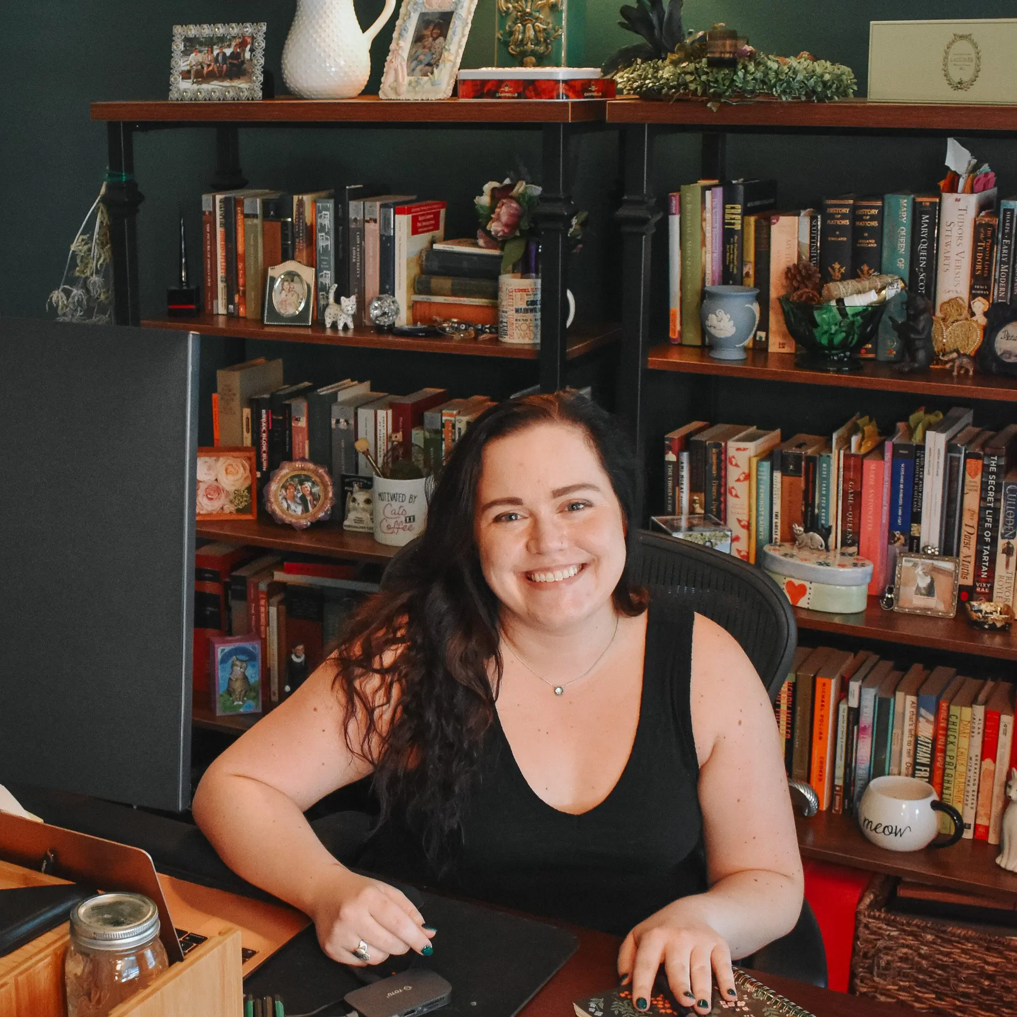 How to Create a Cozy Home Library: At Home Library Ideas - Cats ...