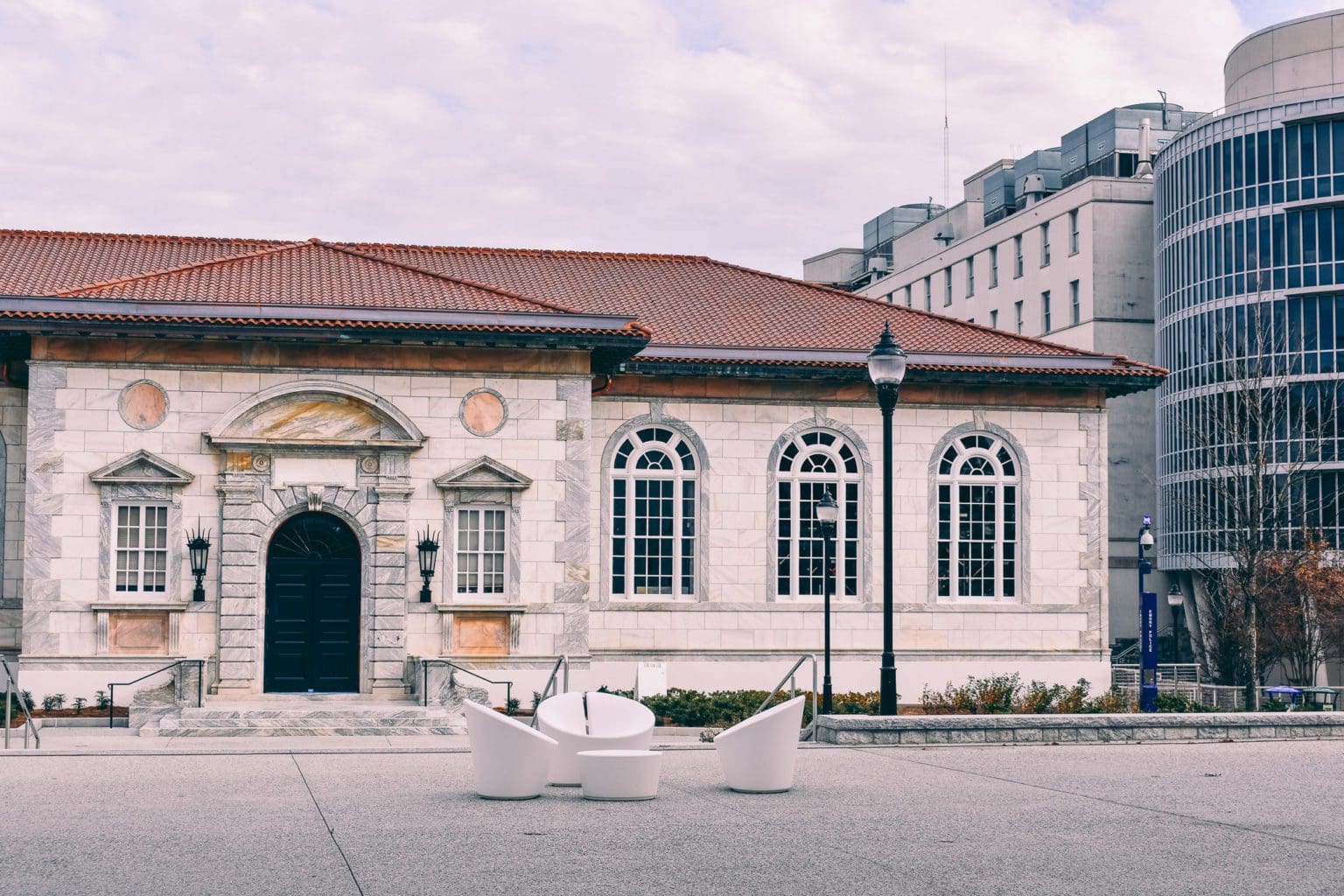 Exploring Emory University - Cats & Coffee - Travel