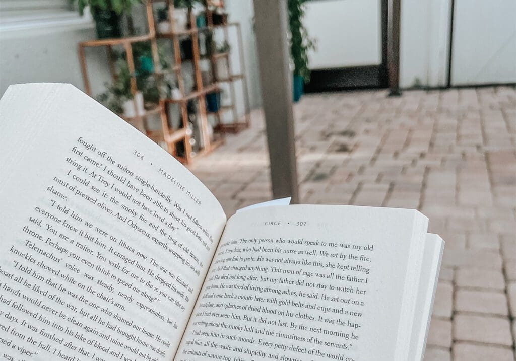 The London Séance Society by Sarah Penner